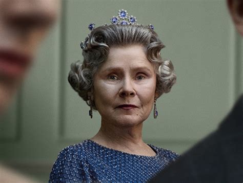 The Crown Imelda Staunton Rainha Elizabeth Em Novo P Ster