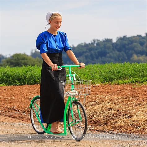 Amish Girl Pennsylvania Lets Go To Pennsylvania And Pho… Flickr