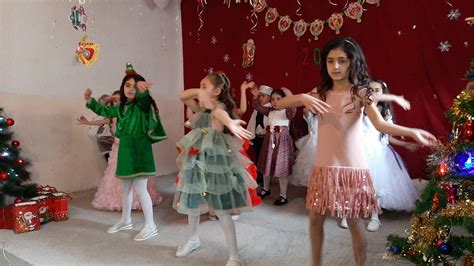 დილისკის N1 საჯარო სკოლის მოსწავლეებმა „საახალწლო ზღაპარი“ წარმოადგინეს ეტალონი