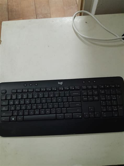 Logitech Keyboard And Mouse Computers And Tech Parts And Accessories Computer Keyboard On Carousell
