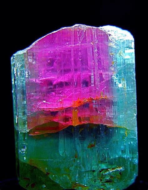 Необычные редкие минералы и камни | Crystals, Minerals and gemstones ...