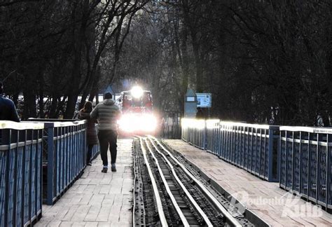 Святковий потяг розпочав зимовий сезон на Київській дитячій залізниці Вечірній Київ