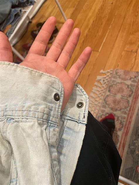 How Would One Fix This Button To Make It Not Pop Out All The Time R Fixit