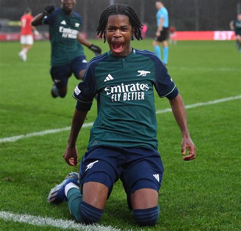 Arsenal Offer 2 Professional Contracts To Youngsters