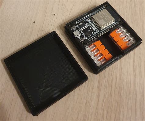 esp32 case with wire connectors von sebastian van dijk kostenloses
