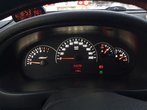 Пересвет приборной панели — Lada Приора универсал, 1,6 л, 2012 года ...