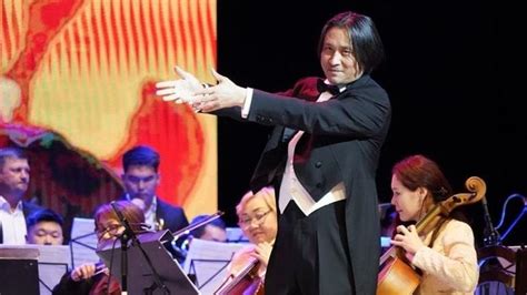 В Бишкеке прошел концерт японского дирижера «Симфония аниме из Японии