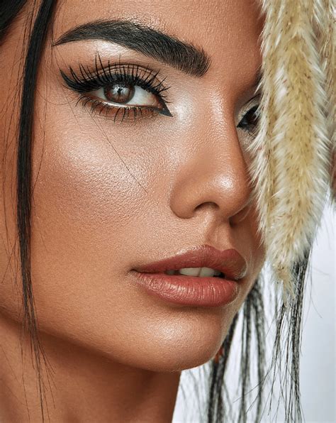 The 9 Best Lash Primers To Lengthen And Volumize Lashes