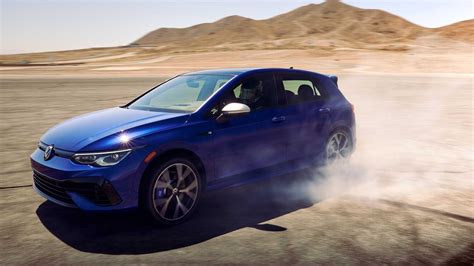 Here Are The Differences Between The 2022 Golf Gti And The 2022 Golf R