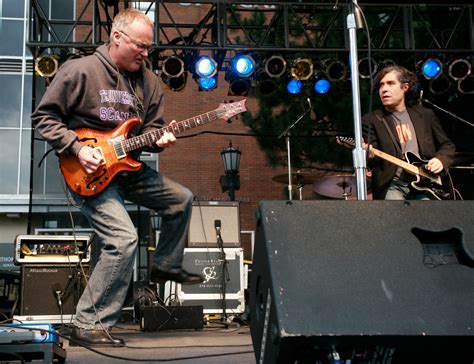 ‘the Office Star Creed Bratton Talks Grass Roots Rock Fame ‘slightly