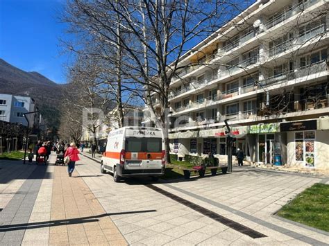 Нещо става Сирени на линейка огласиха Пробива във Враца снимки