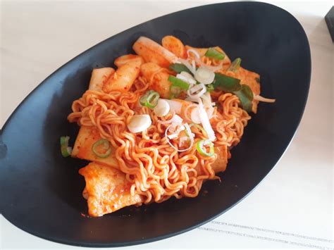 라면요리 사리곰탕면 초 초간단 라볶이 만들기