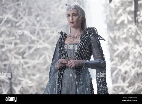 Emily Blunt As The Ice Queen Freya Assembles An Army In The Story That