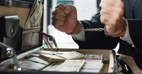 Штраф за корупцію чи вдасться нардепам обійти суспільний резонанс Громадський рух ЧЕСНО