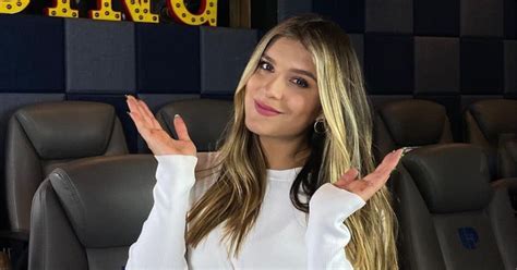 Laura Tobón Ha Rivelato Ai Suoi Follower Qual è Il Sogno Che Deve