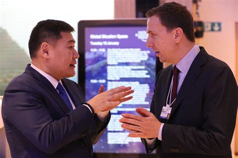 Ерөнхий сайд Л Оюун Эрдэнэ Дэлхийн эдийн засгийн чуулганы нээлтэд оролцлоо Nio Mn