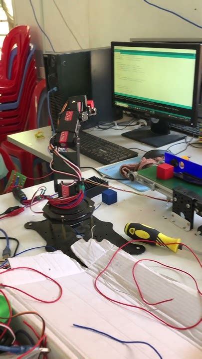 Diy Robot Arm Short Shorts Robot Robotarm Youtube