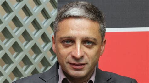 Le Journaliste Achilli Accusé Davoir Collaboré Avec Bardella Licencié Par Radio France