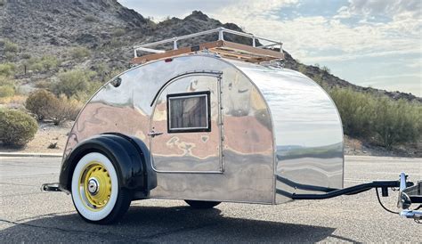 1946 Vintage Super Deluxe Teardrop Trailer Classic Promenade