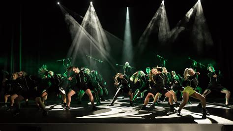 Commercial Dance Dance Classes Arts1 Performance School