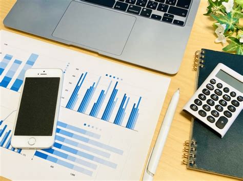 調査報告書とは？excel・powerpointで使えるテンプレートを紹介！ 業務効率化ガイド｜業務効率化のノウハウを発信するメディア