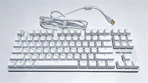 Обзор механической клавиатуры Red Square Keyrox TKL – на белом фоне ...
