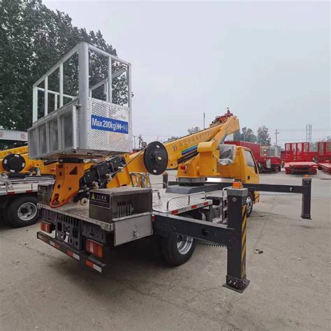 Official 192m Truck Mounted Insulated Aerial Work Platform With Frp