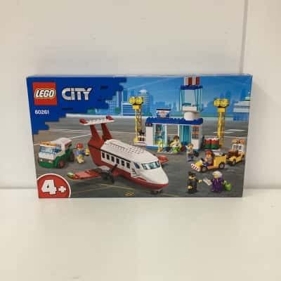 New - LEGO 60261 City Central Airport