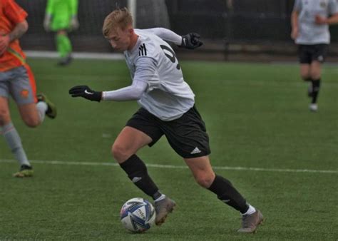 Dynamic Dickov Taking The Town By Storm Uk