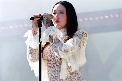 شقيقه مايلي سايرس تعلن عن ألبومها الجديد وجولة فنية في أمريكا الشمالية