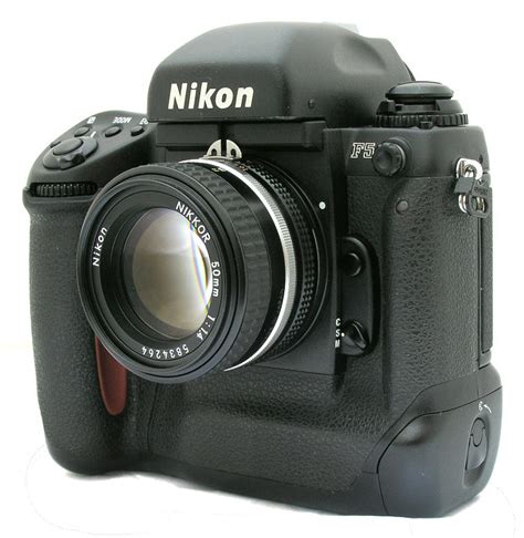 Nikon F5 Professional Slr Camera