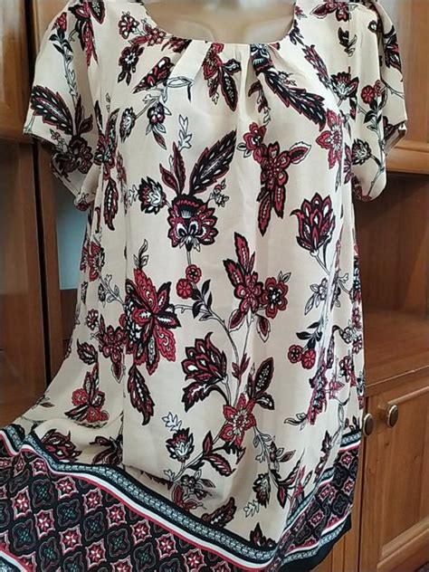 Блузочка жіночка — ціна 198 грн у каталозі Блузи Купити жіночі речі за доступною ціною на Шафі