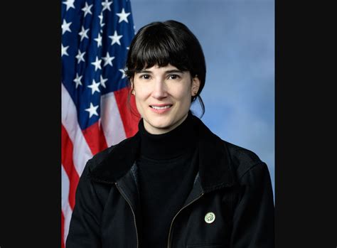 Marie Gluesenkamp Perez Sworn In To Represent 3rd Congressional