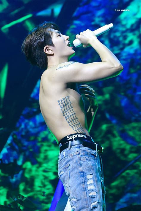 [잡담] 데뷔 10년만에 상탈함…… 인스티즈 Instiz 연예 카테고리