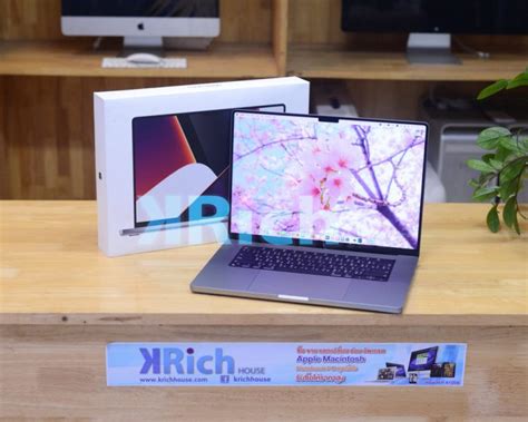 MacBook Pro Liquid Retina XDR Inch Apple M Max CPU Core GPU Core RAM GB SSD TB