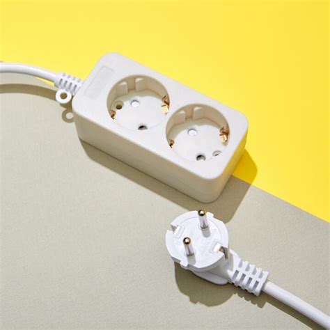 Poom 화이트 멀티탭 멀티콘센트 전선 2구 10a 1 5m 3m 5m 10m