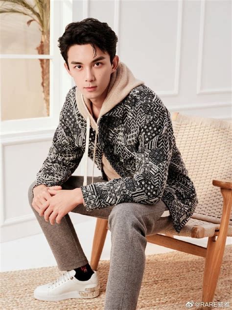 Pin By Thủy Tiên Octobergirl On Wu Lei Leo Wu Ngô Lỗi Actors Chines Drama Athletic Jacket