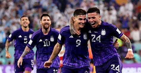 Группа C таблица результаты кто вышел в плей офф на чемпионате мира