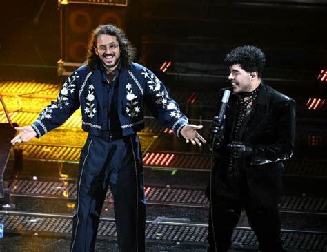 Gianluca Fru Lossessione Per Le Bandiere The Jackal E Pechino