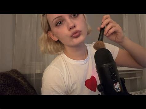 ASMR brushing and soft spoken ramble 💗