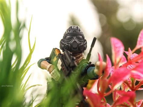 Jungle Assassin Ractionfigures