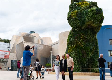 Visita Guiada En Español Del Museo Guggenheim En Bilbao Local Experts