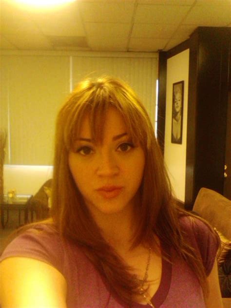 Photo Gallery Yessenia