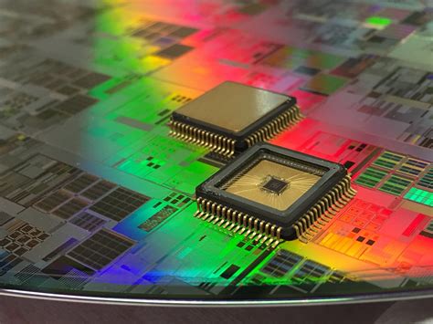 Silicon Computer Chips