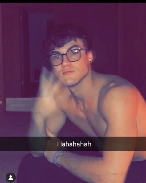 Ethan Dolan Shirtless In 2025 Ethan Dolan Dolan Twins Imagines Dolan Twins