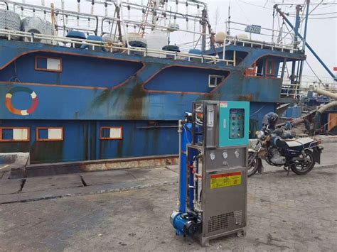 Fully Automatic Remote Monitoring System Reverse Osmosis Desalination System With Environmental