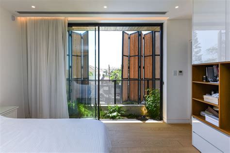 Facades Shading System