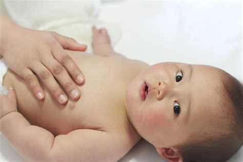 目を大きくする方法は？子供も大人も気になるその方法を紹介！│トイコタエ
