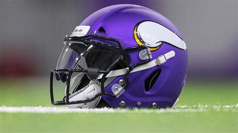 Nfl Re Design By Nh4 Page 2 Concepts Chris Creamers Sports Logos