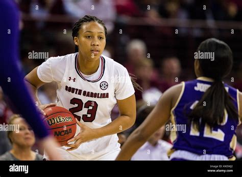 Columbia Sc Usa 30th Nov 2017 South Carolina Forward Ladazhia